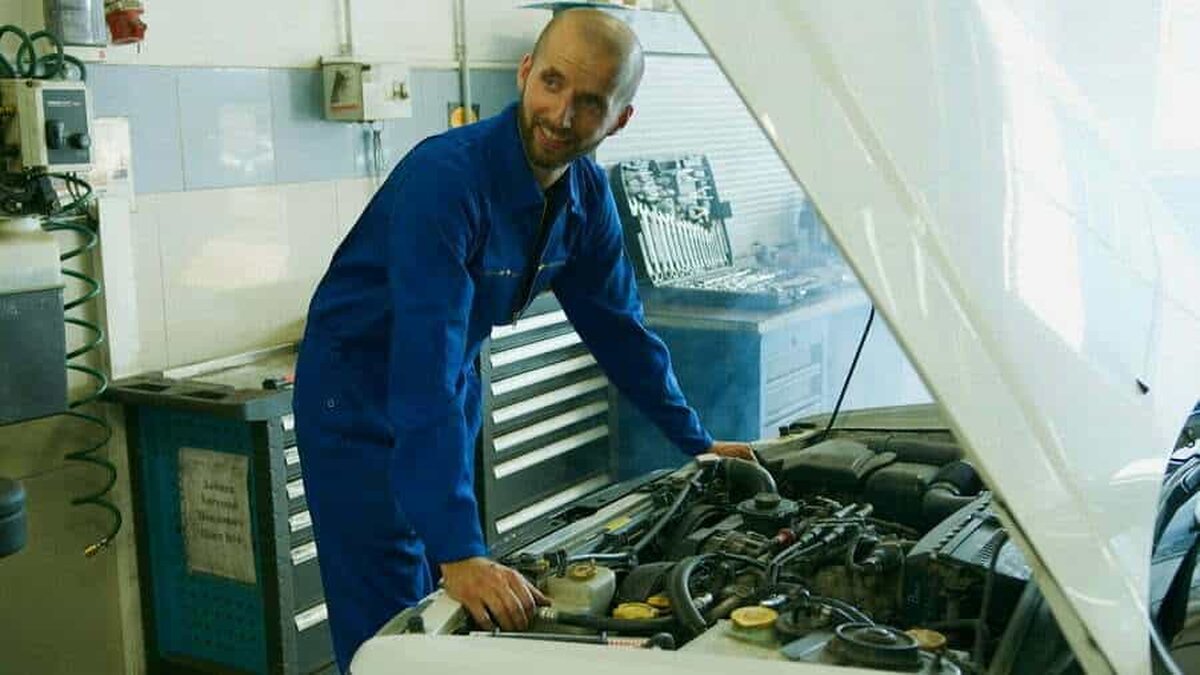 Tipuri de acumulatori auto. De unde știi ce model e bun pentru mașina ...