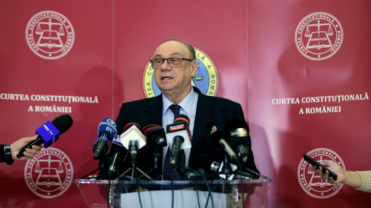 Presedintele CCR: Eliminarea partidelor și nerespectarea libertăților ...