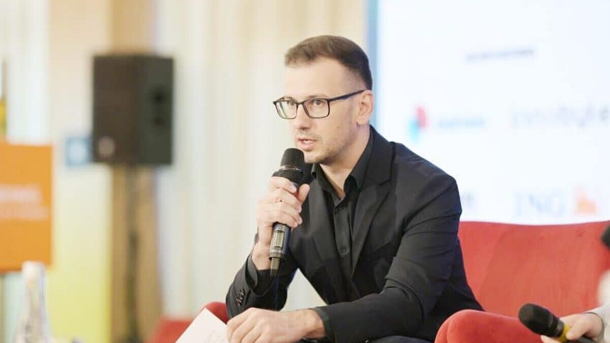 Noul șef al Finanțelor: La 35 de ani, Cosmin Neculiță vine din ...
