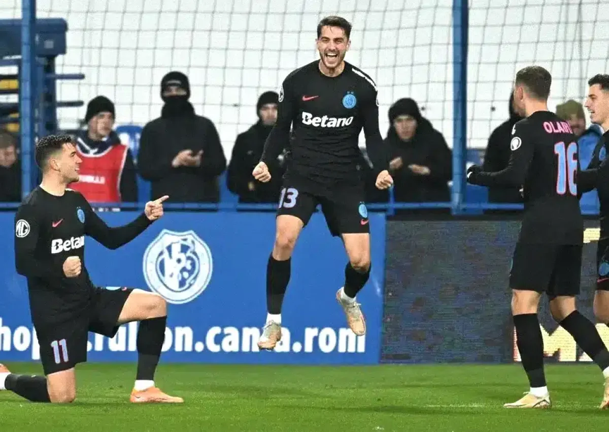 David Miculescu Părăsește Terenul în Meciul Farul - FCSB Schimbă ...